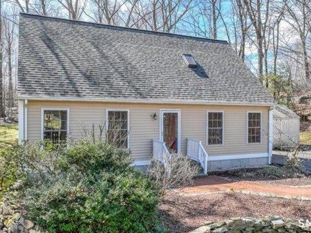 4 bedroom, East Hampton CT 06424 LS101783829