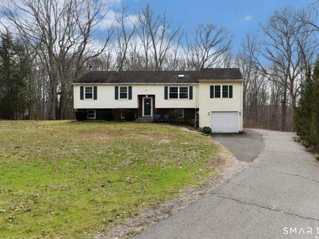4 bedroom, East Hampton CT 06424 102218581