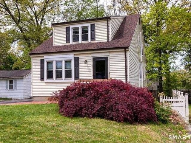 4 bedroom, East Hampton CT 06424 103099449