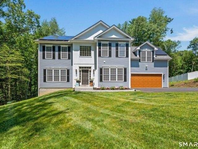 4 bedroom, East Hampton CT 06424 104569059