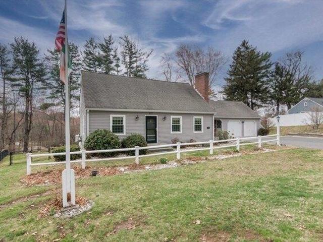 4 bedroom, East Longmeadow MA 01028 LS102922612