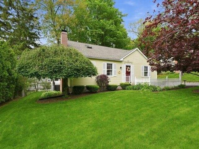 4 bedroom, East Longmeadow MA 01028 103548516