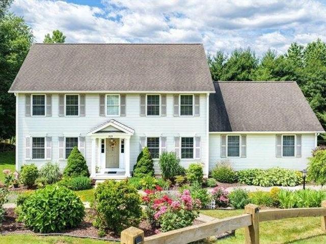 4 bedroom, East Longmeadow MA 01028 103969487