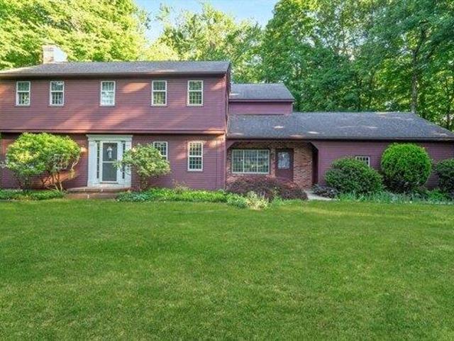 4 bedroom, East Longmeadow MA 01028 104567590