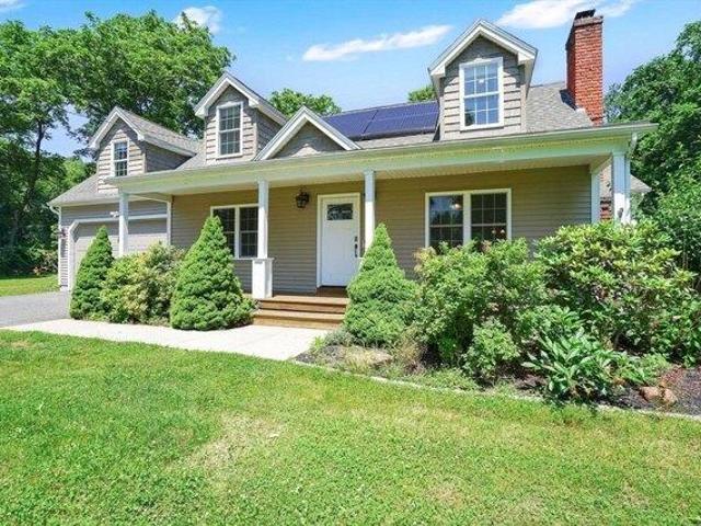 4 bedroom, East Longmeadow MA 01028 104567938