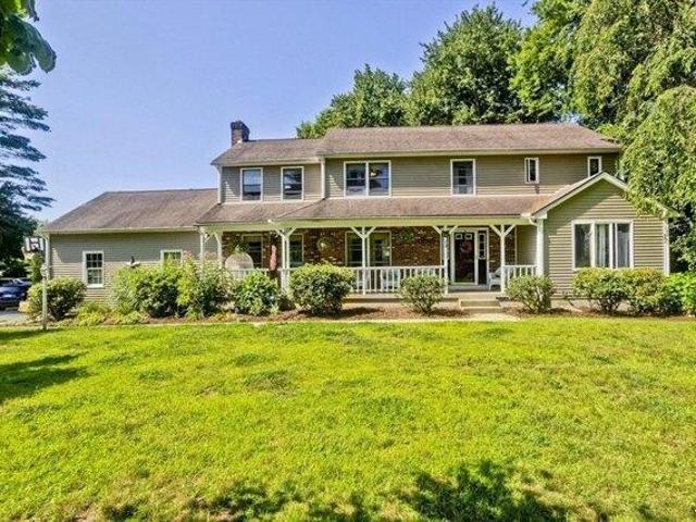 4 bedroom, East Longmeadow MA 01028 105095413