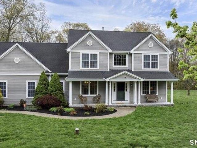 4 bedroom, East Lyme CT 06333 102584846