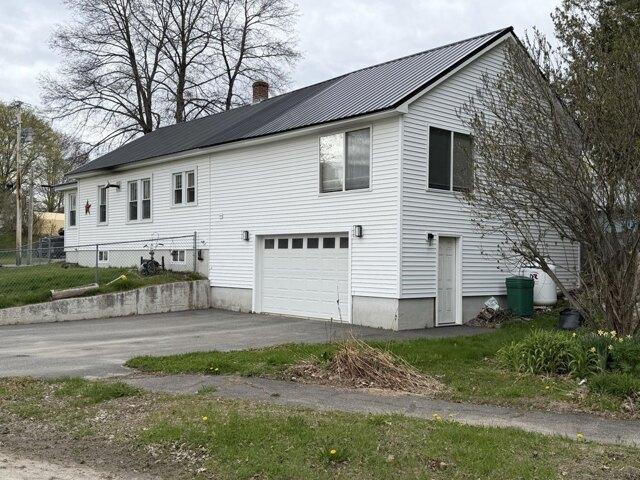 4 bedroom, East Millinocket ME 04430 104835329