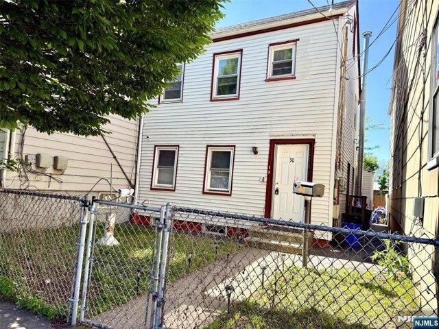 4 bedroom, East Newark NJ 07029 103587785