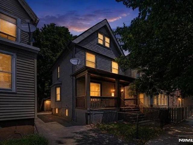 4 bedroom, East Orange NJ 07018 104760534