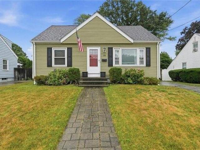 4 bedroom, East Providence RI 02915 104604379