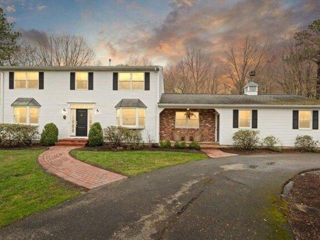 4 bedroom, Easton MA 02356 103222113