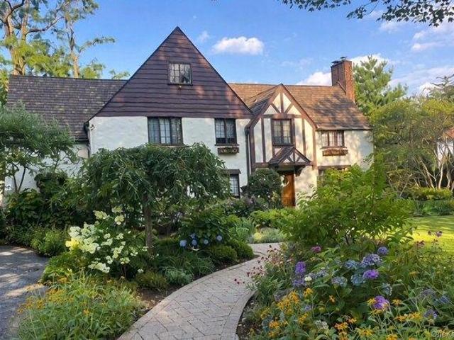 4 bedroom, Eastchester NY 10709 LS101780233