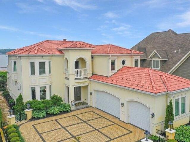 4 bedroom, Edwardsburg MI 49112 93015585