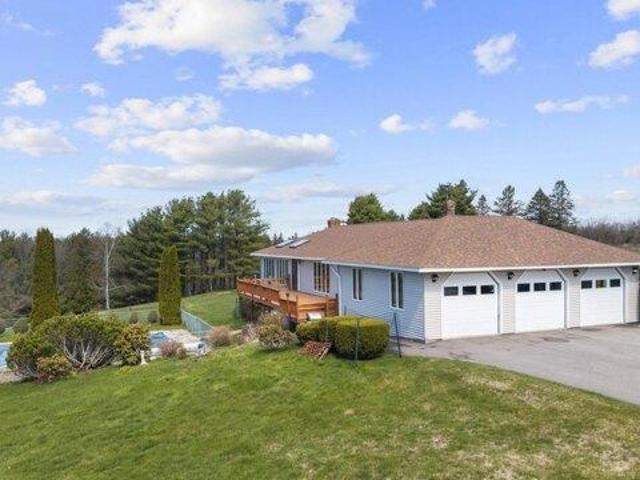 4 bedroom, Eddington ME 04428 LS102708296
