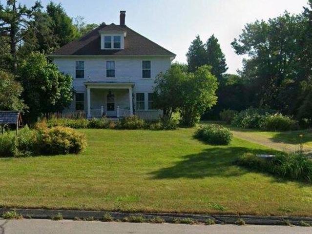 4 bedroom, Eddington ME 04428 101859323