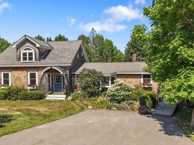 4 bedroom, Eddington ME 04428 105109277