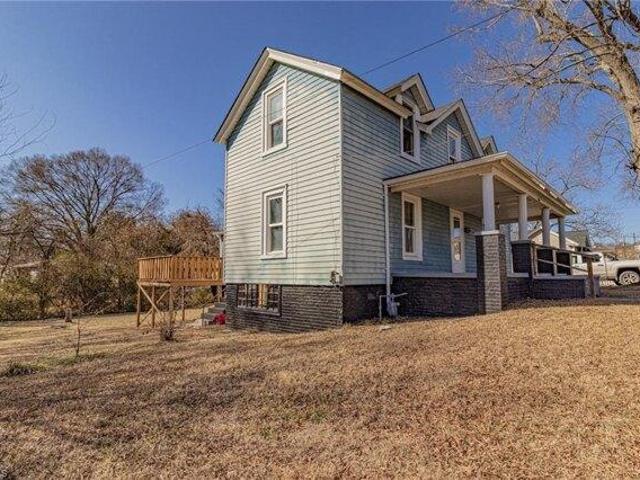4 bedroom, Eden NC 27288 103601011