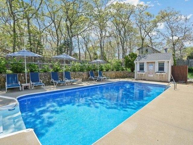 4 bedroom, Edgartown MA 02539 104811331