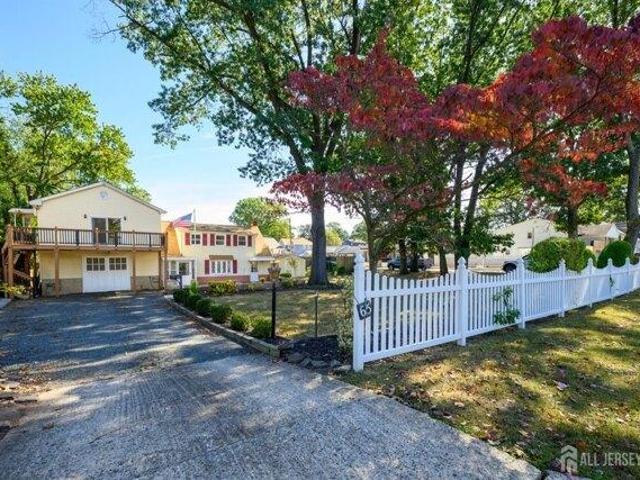 4 bedroom, Edison NJ 08817 105173012