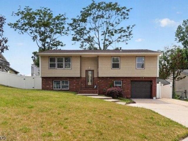 4 bedroom, Edison NJ 08817 105191559