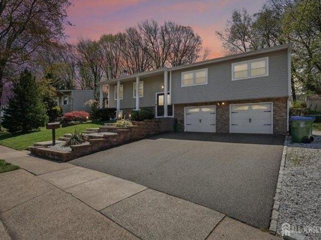 4 bedroom, Edison NJ 08837 102828783