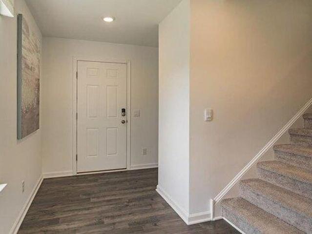 4 bedroom, Egg Harbor Township NJ 08234 105174944