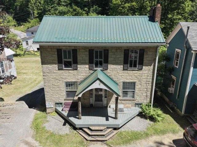 4 bedroom, Elkins WV 26241 104898175