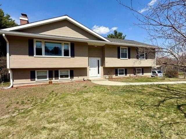 4 bedroom, Ellington CT 06029 103127997