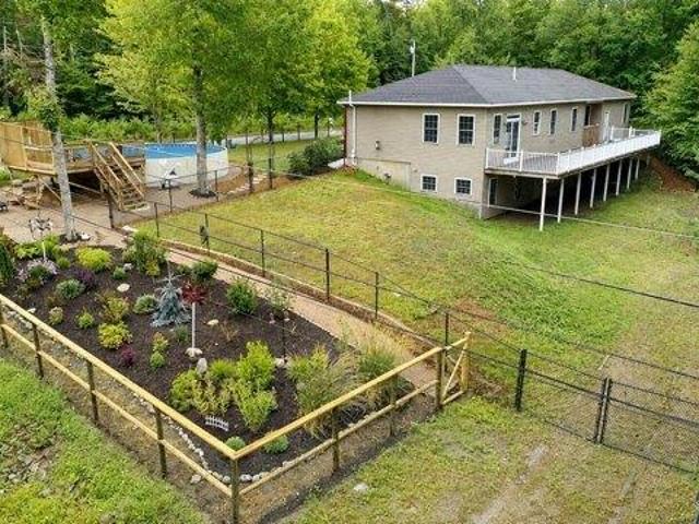 4 bedroom, Ellsworth ME 04605 104946363