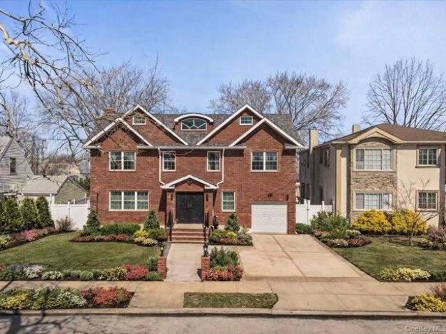4 bedroom, Elmont NY 11003 102282429