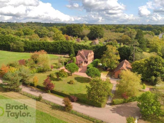 4 Bedroom Equestrian Facility Character Property