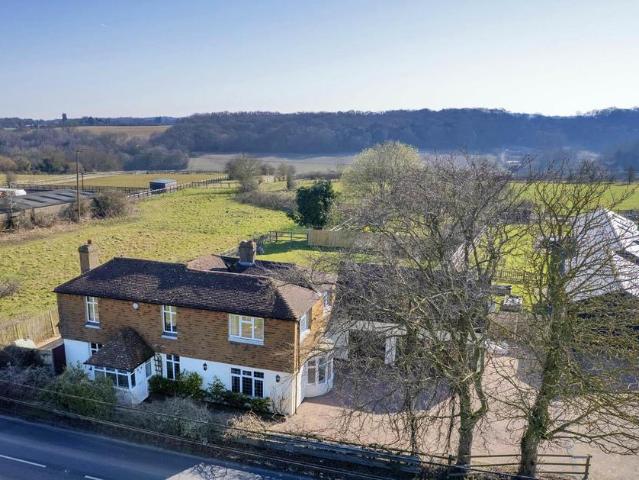 4 bedroom equestrian facility for sale