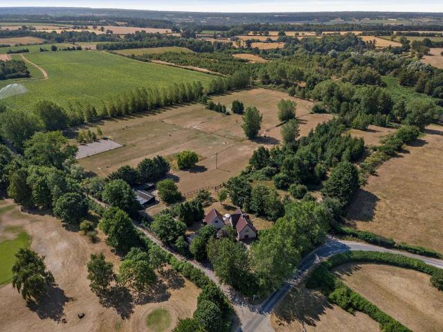 4 bedroom equestrian facility for sale