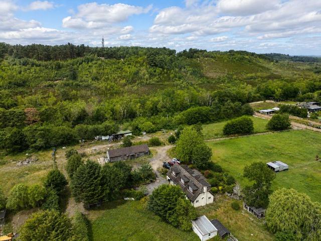 4 bedroom equestrian facility for sale
