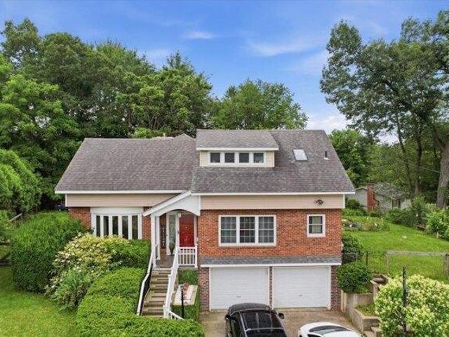 4 bedroom, Essex Junction VT 05452 104758250