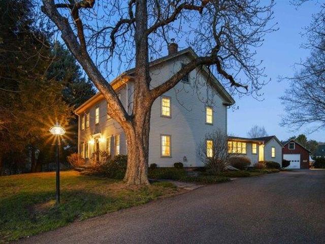 4 bedroom, Exeter NH 03833 102479920