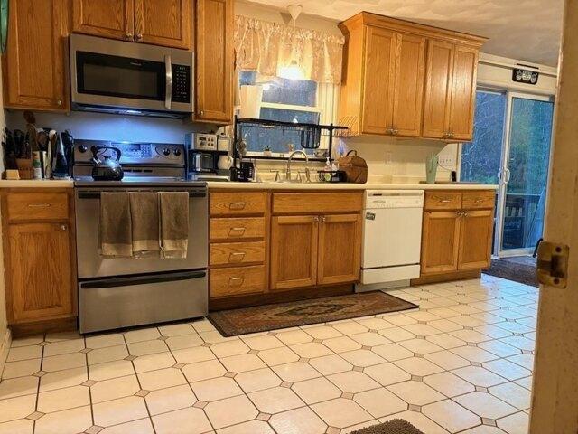 4 bedroom, Exeter NH 03833 104853145