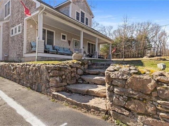 4 bedroom, Exeter RI 02822 102594785