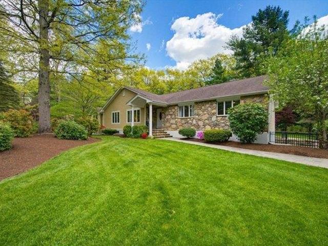 4 bedroom, Foxboro MA 02035 102668774