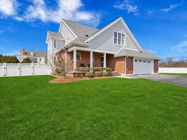 4 bedroom, Foxboro MA 02035 102960055
