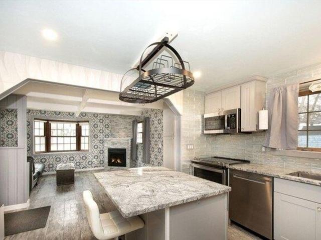 4 bedroom, Foxboro MA 02035 102061106