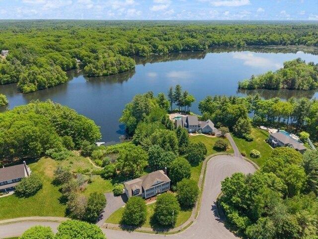 4 bedroom, Foxboro MA 02035 104609267