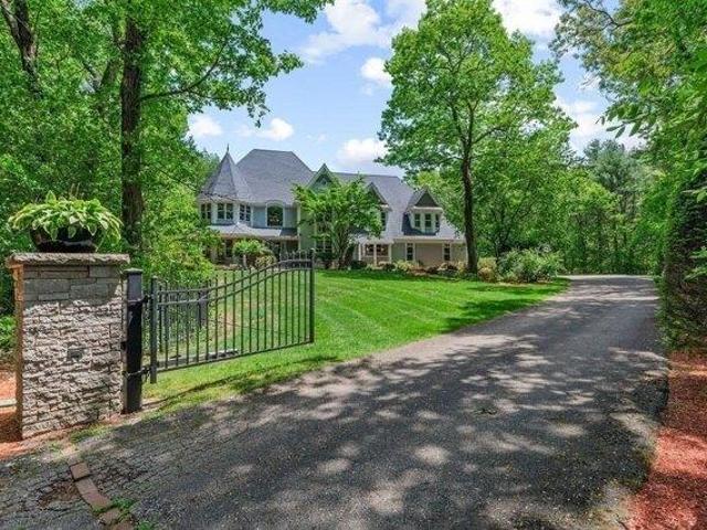 4 bedroom, Foxboro MA 02035 105060773