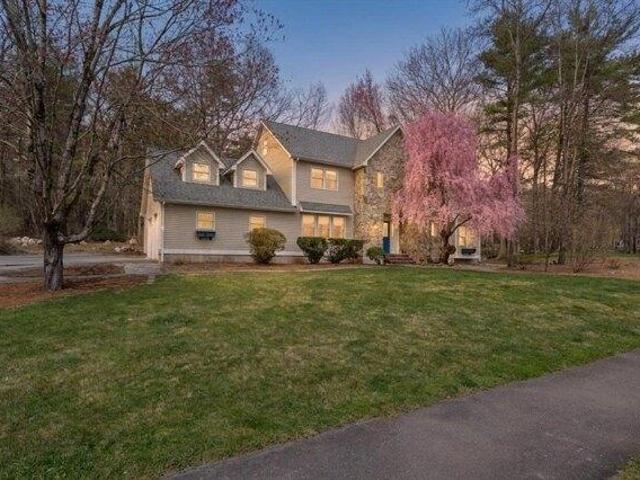 4 bedroom, Foxboro MA 02035 LS102728632