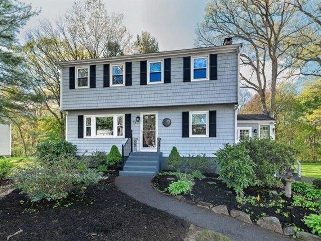 4 bedroom, Foxboro MA 02035 LS102922235