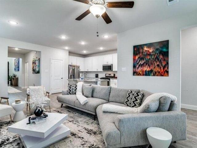 4 bedroom, Forney TX 75126 89811360