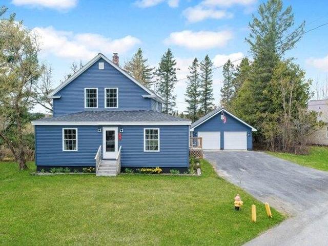 4 bedroom, Fort Fairfield ME 04742 104375319