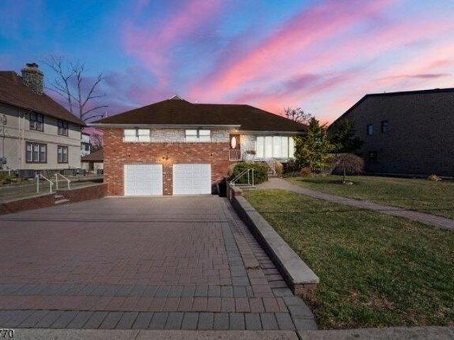 4 bedroom, Fort Lee NJ 07024 102724330