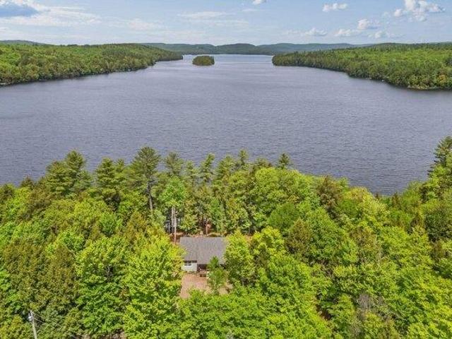 4 bedroom, Fayette ME 04349 LS103126581
